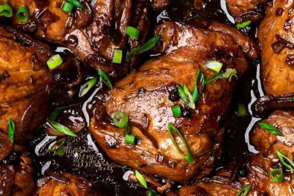 Skhug: A Spicy Middle Eastern Sauce Bursting with Flavor - Spicyrranny